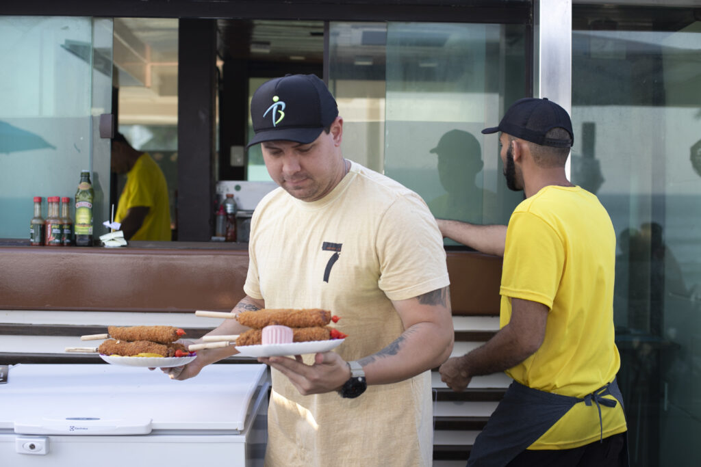 Bar do Gil: uma história de pai para filho comemora 36 anos - Orla Rio