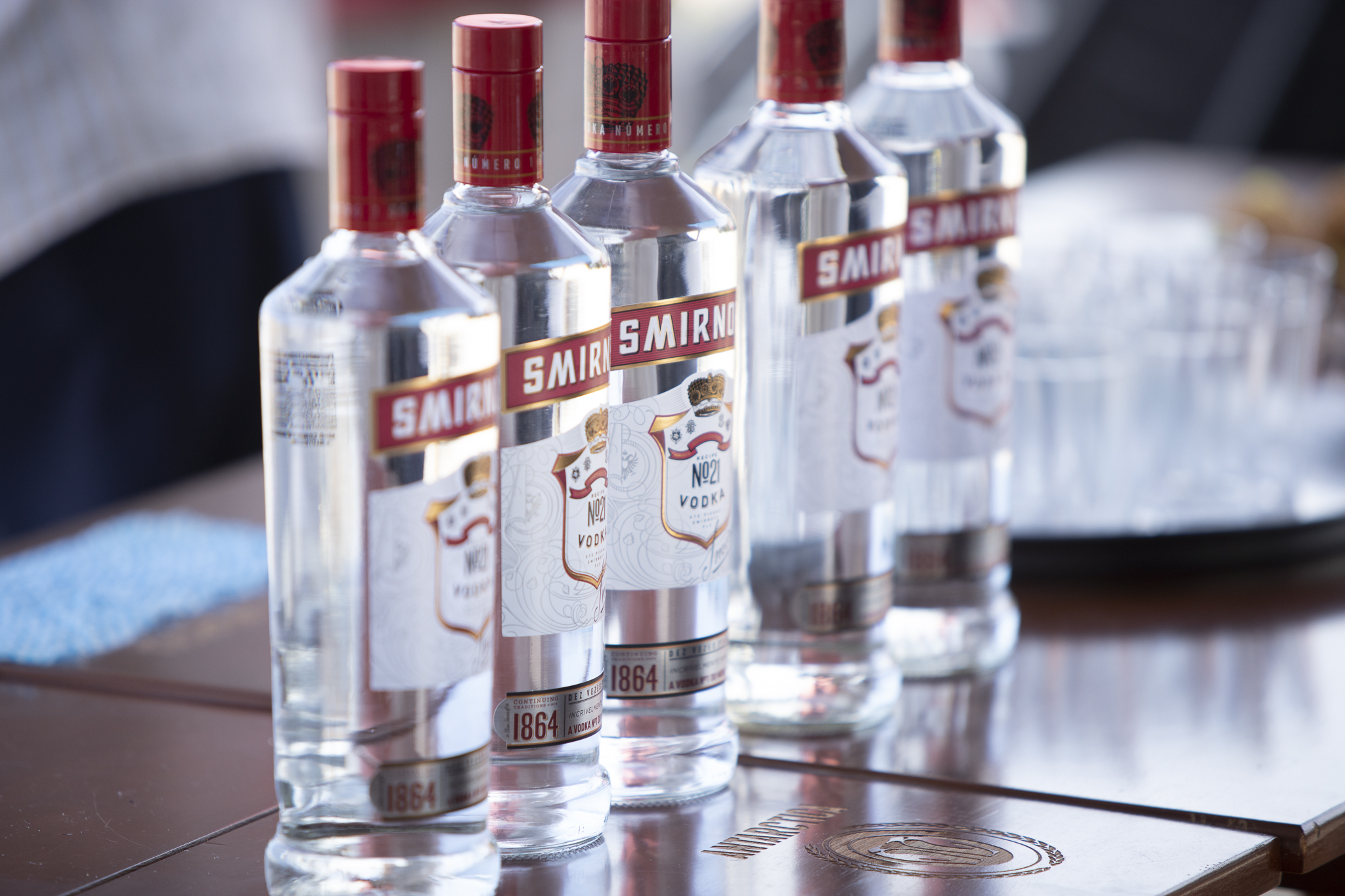 Dia da Vodka: Conheça as curiosidades por trás de uma das bebidas mais ...