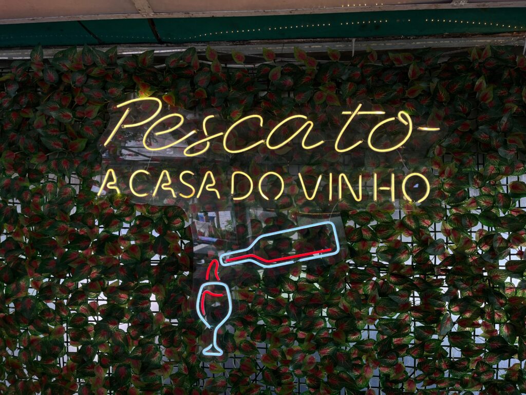 Sr. Amilton: Conheça a história do operador do quiosque Pescato - Orla Rio