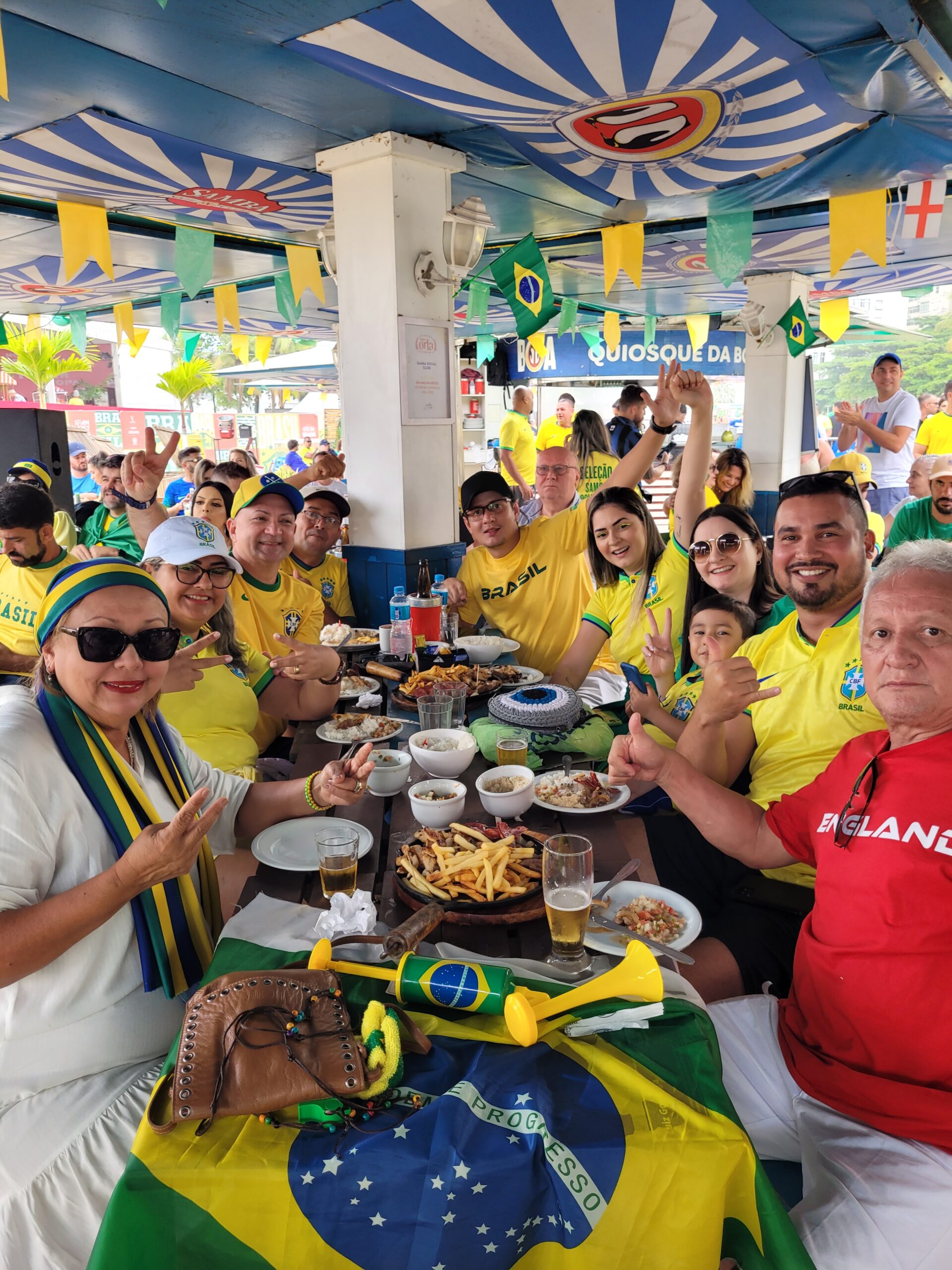 Qual é a sua torcida?: descubra o estilo de quiosque ideal para viver o ...